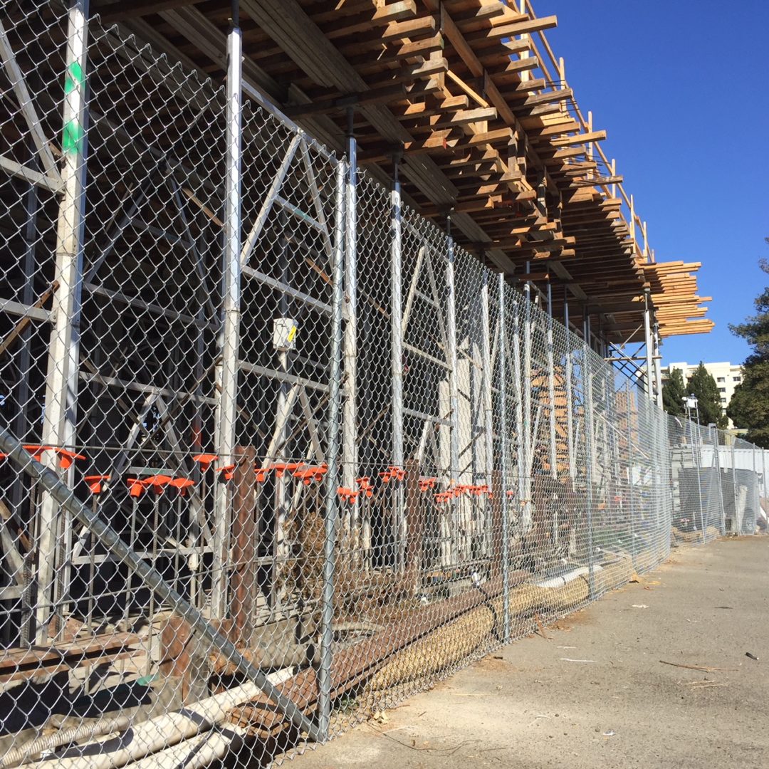 Fence Vibration Sensors for Construction Sites - Flair Electronics